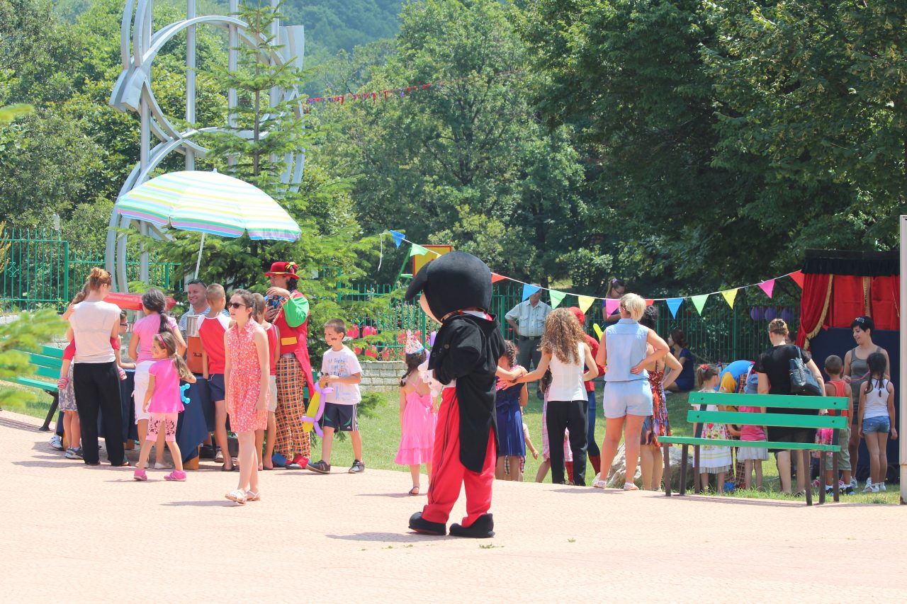 Parties - Dajti Ekspres